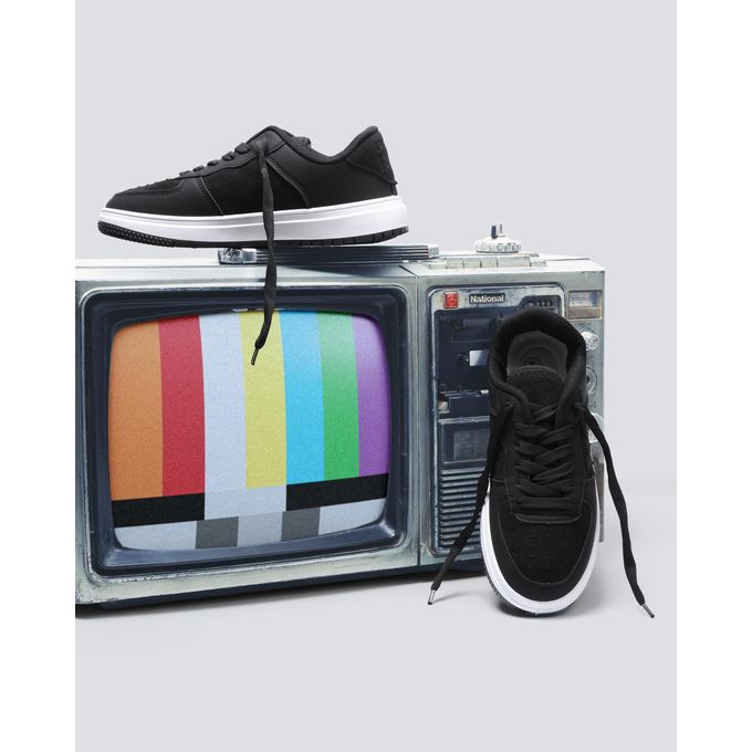 M2 Men’s Retro Lock Sneaker – Ventilated Synthetic Upper